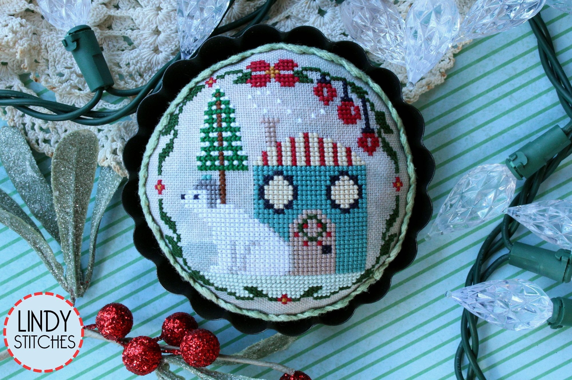 Polar Bear Abode: Happy Habitats Series - Lindy Stitches | Stitch New ...